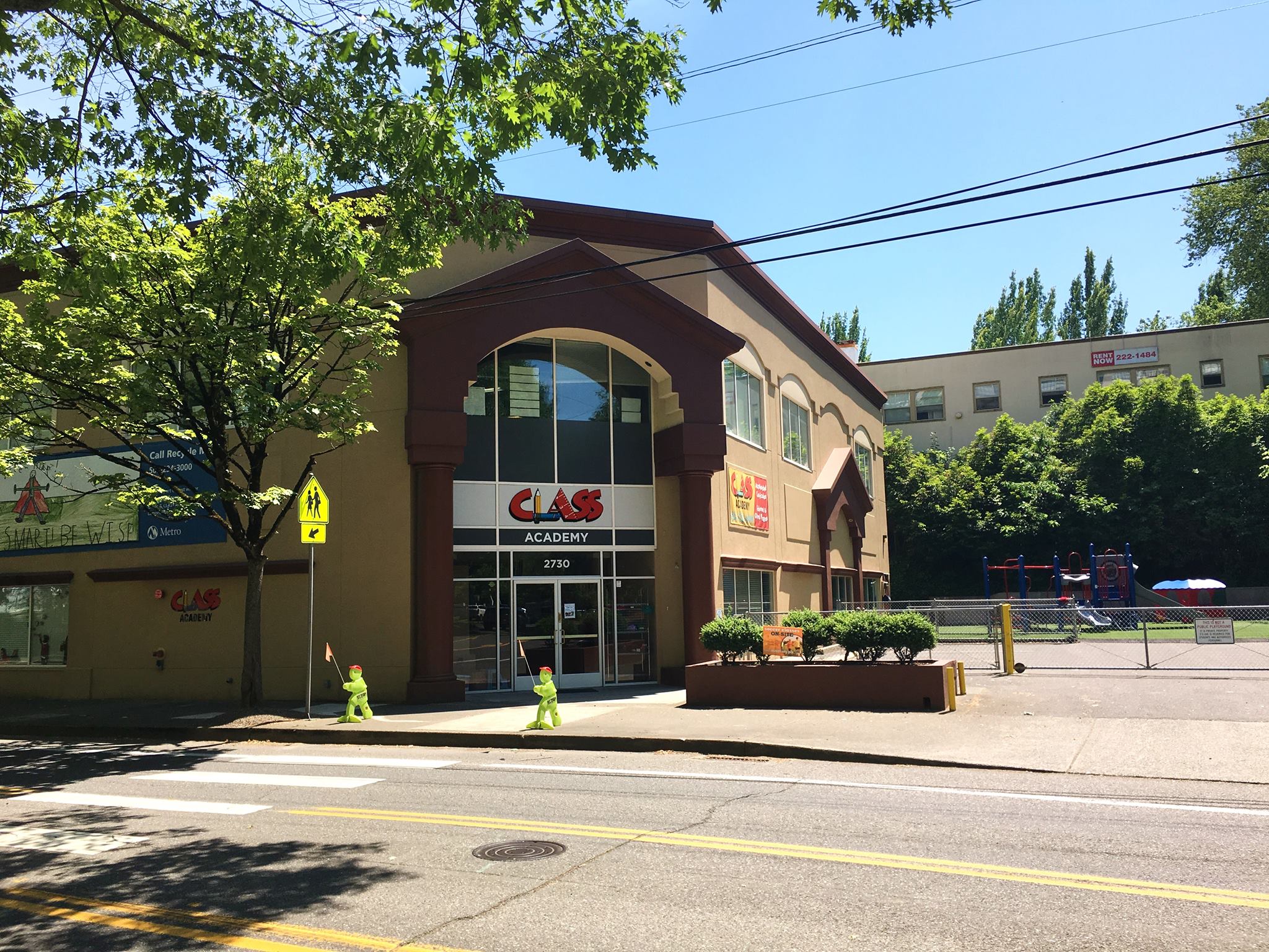 Class Academy | Paper Pinecone